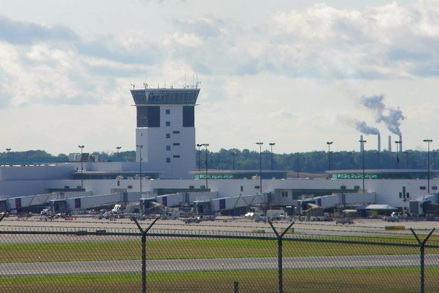 Ill. real estate investment, management company acquires 19 acres near ...