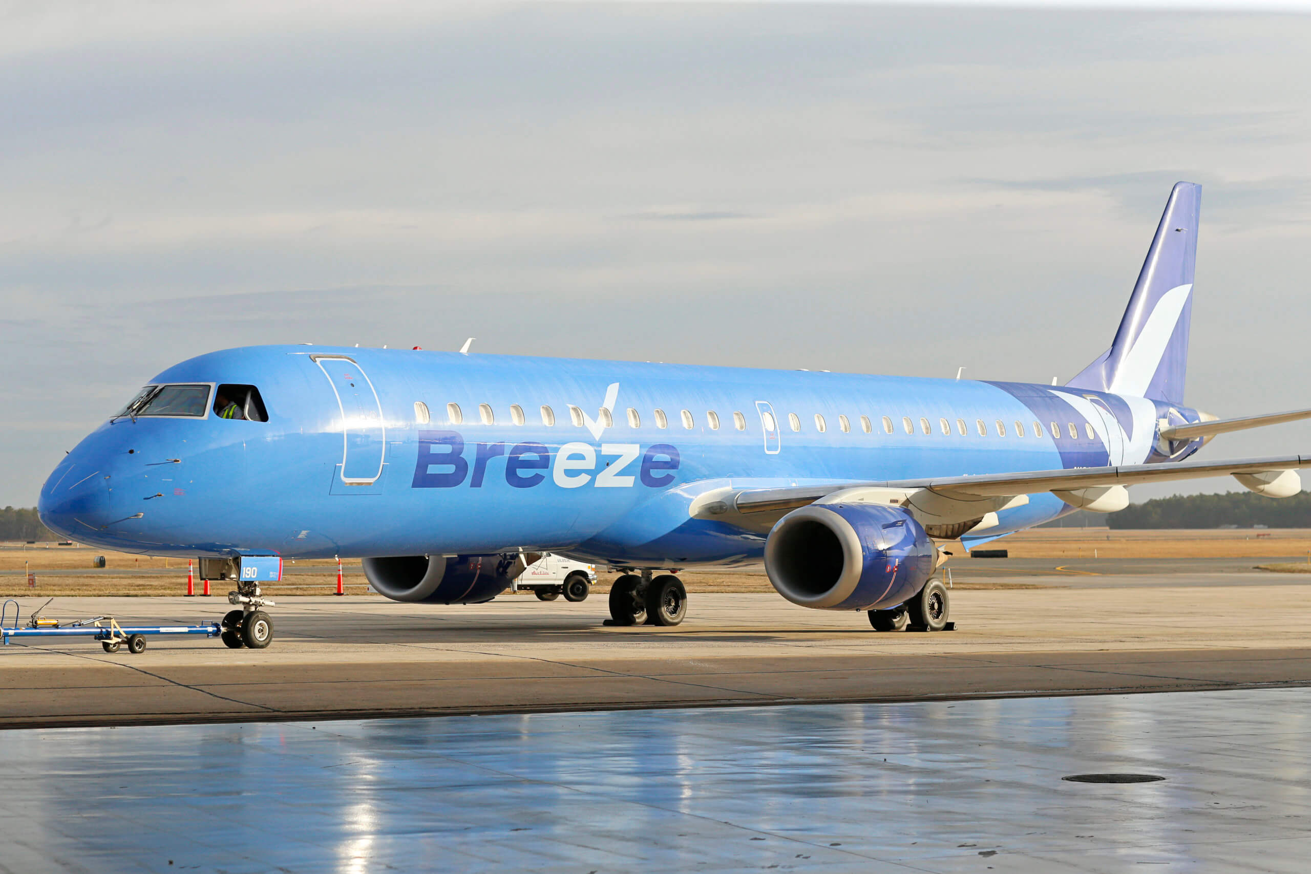 Breeze to introduce nonstops to San Diego and Hartford from CVG - Lane ...