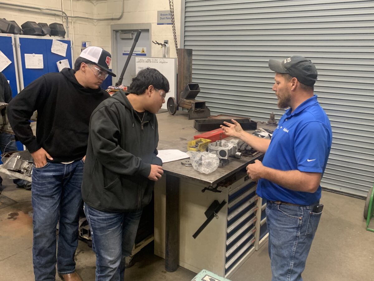 Hundreds of NKy students visit local companies for manufacturing month ...