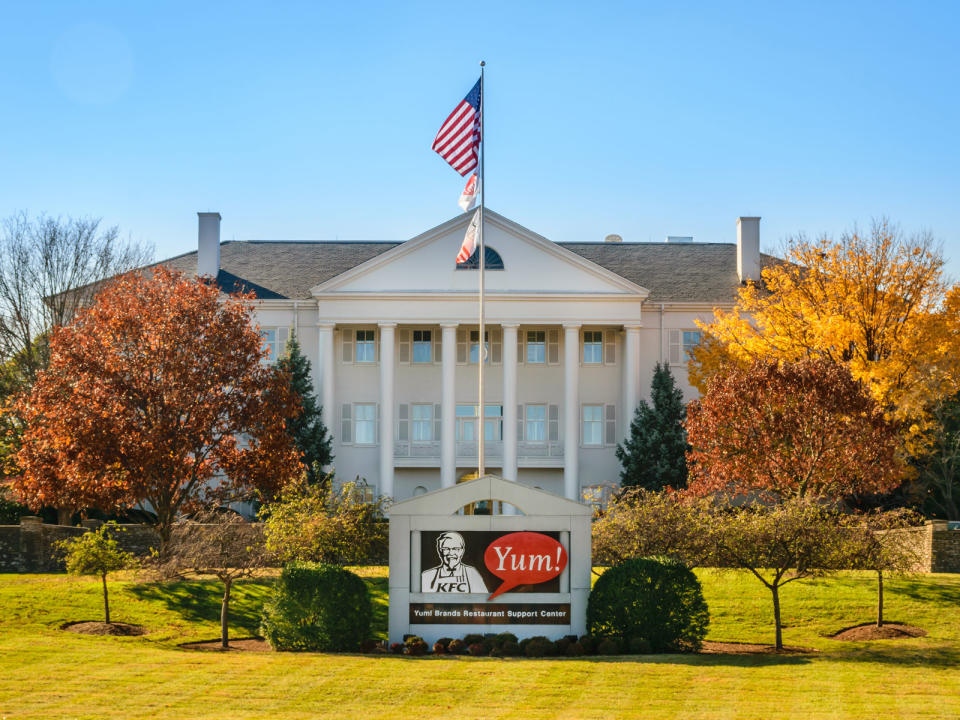 KFC headquarters taking wing from Louisville for Plano, TX - Lane ...
