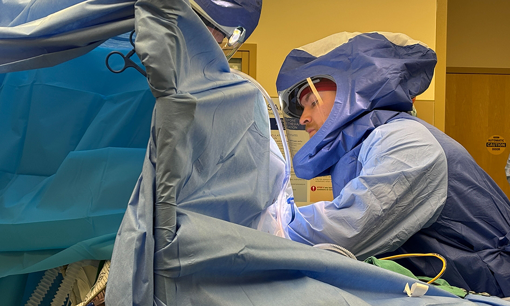 Norton surgeon performs robot-assisted shoulder replacement - Lane ...