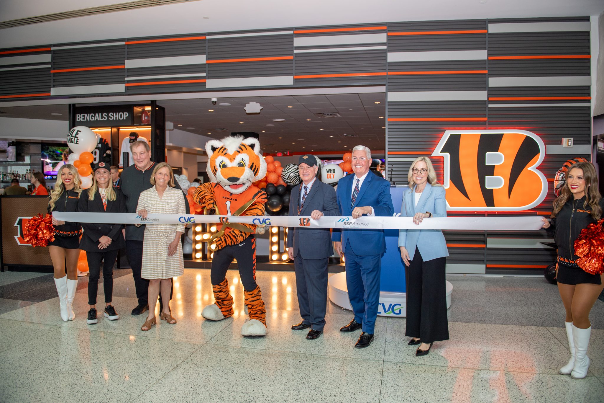 Cincinnati Bengals restaurant opens at CVG Airport - Lane Report ...