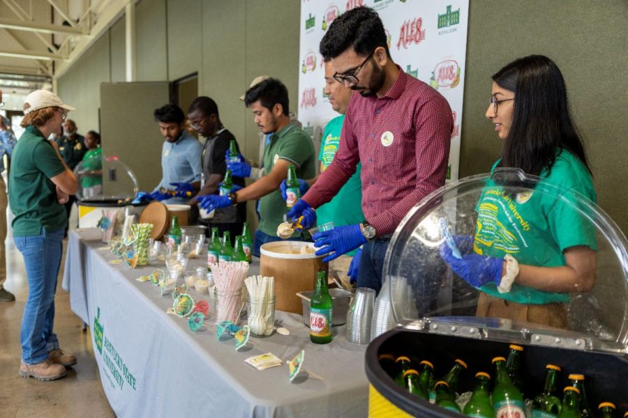 Pawpaw Ale-8 unveiled, celebrating Ky's native tropical fruit - Lane ...