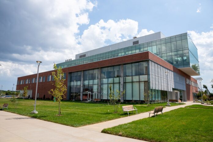 UofL Speed School opens $90M Student Success & Research Building - Lane ...