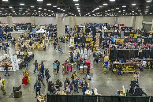 World’s top beekeepers gathering in Louisville for 2026 North American ...
