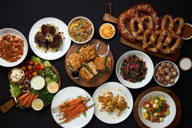 Who's hungry? Churchill Downs announces their 152nd Kentucky Derby menu ...